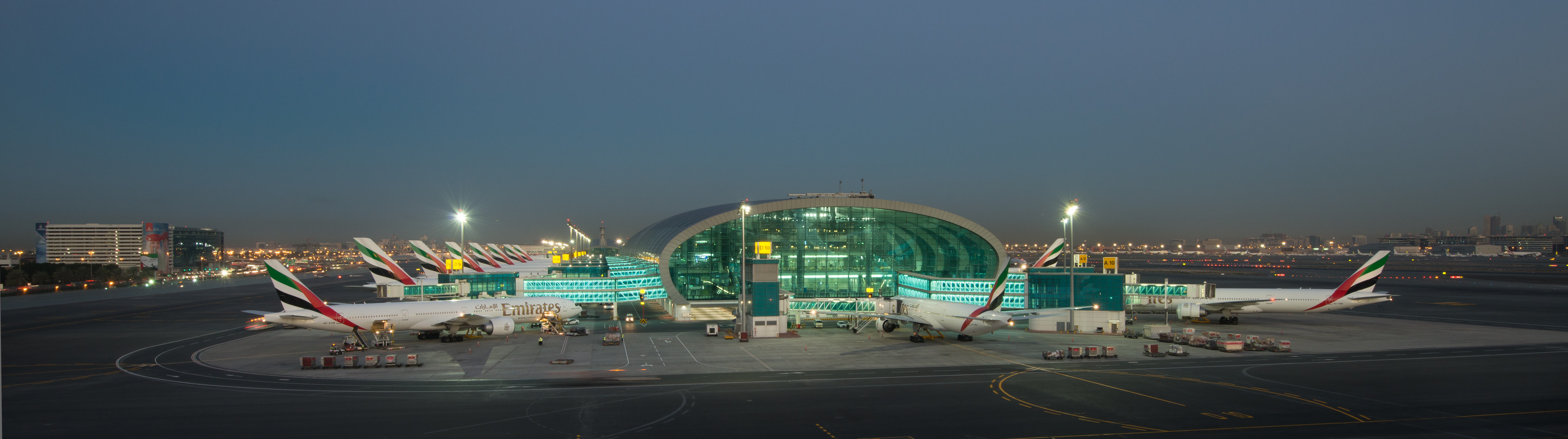 AACO | Passenger traffic at DXB exceeds 6.9 million in April